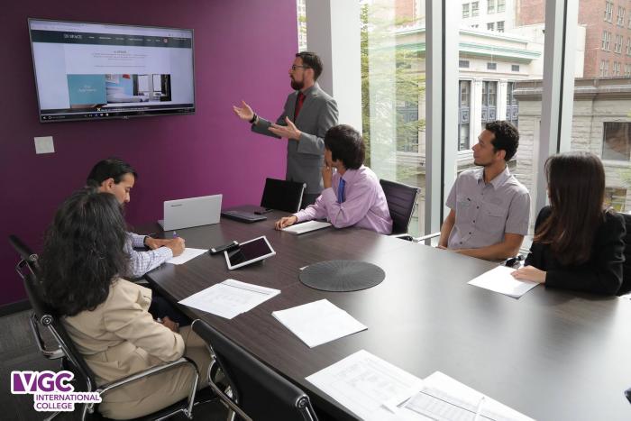 VGC International College Vancouver(ヴィジーシー インターナショナル カレッジ バンクーバー)｜カナダ ...
